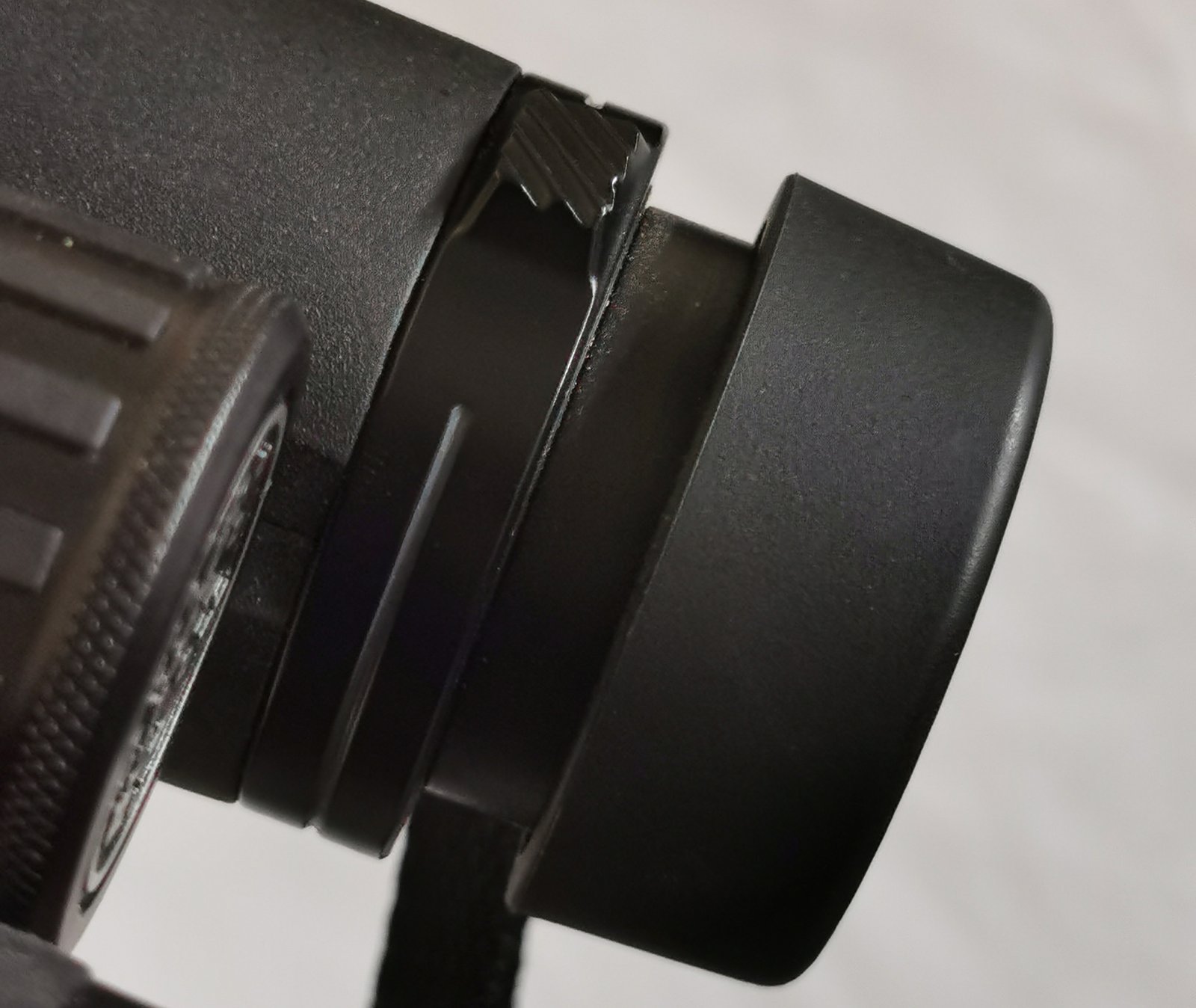 How to Use Binoculars - PointOptics